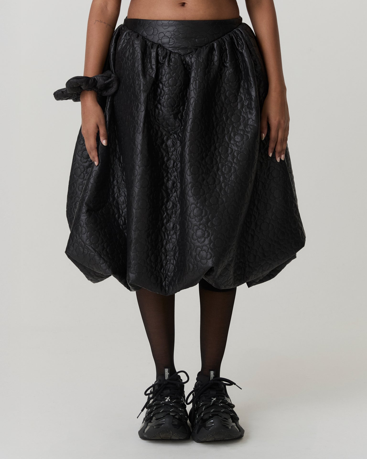 Saia balonê Esmé preto – Leoni